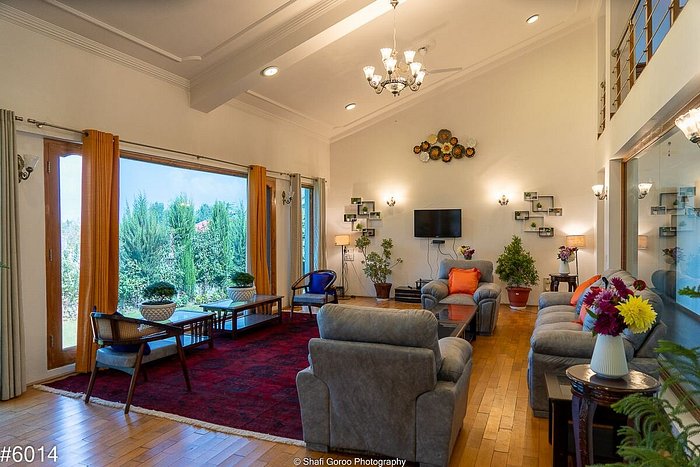 ORANIA - Prices & Hostel Reviews (Srinagar, Kashmir) ORANIA - Prices & Hostel Reviews (Srinagar, Kashmir)