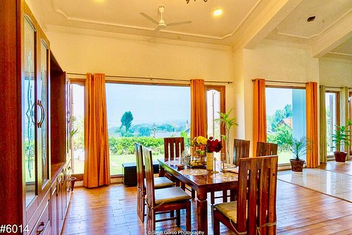 ORANIA - Prices & Hostel Reviews (Srinagar, Kashmir) ORANIA - Prices & Hostel Reviews (Srinagar, Kashmir)