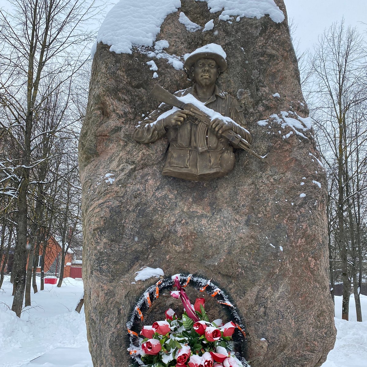 MONUMENT TO THOSE WHO DEFIED DANGER AND DEATH, WHO FULFILLED THEIR DUTY ... MONUMENT TO THOSE WHO DEFIED DANGER AND DEATH, WHO FULFILLED THEIR DUTY ...