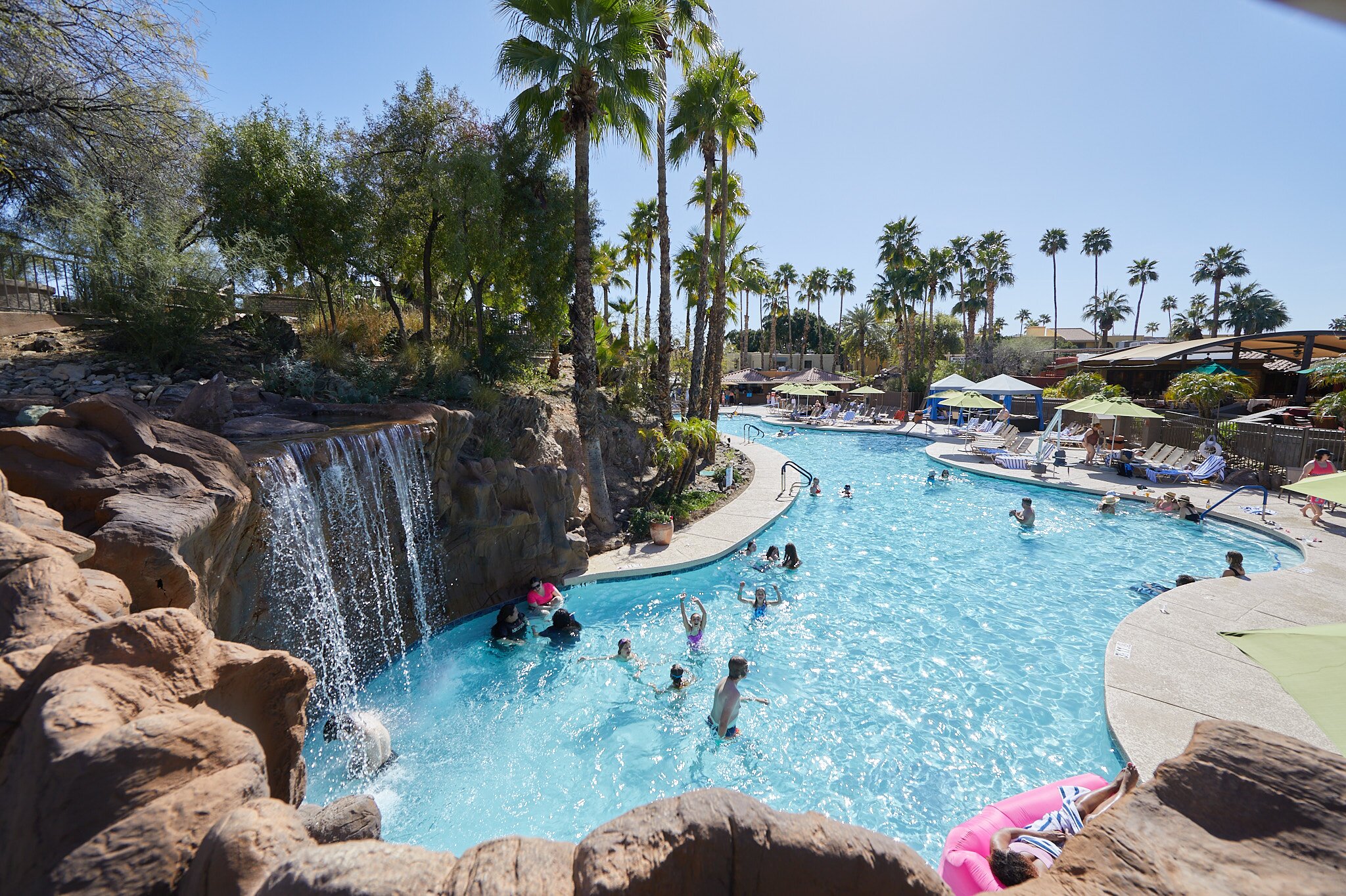 Pointe hilton squaw peak resort store
