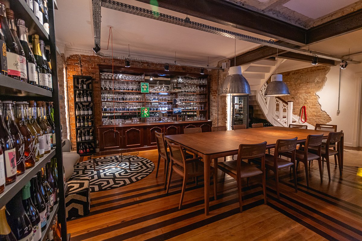 CASA VIVÁ QUEIJOS E VINHOS NATURAIS, Porto Alegre - Updated 2024 ... CASA VIVÁ QUEIJOS E VINHOS NATURAIS, Porto Alegre - Updated 2024 ...