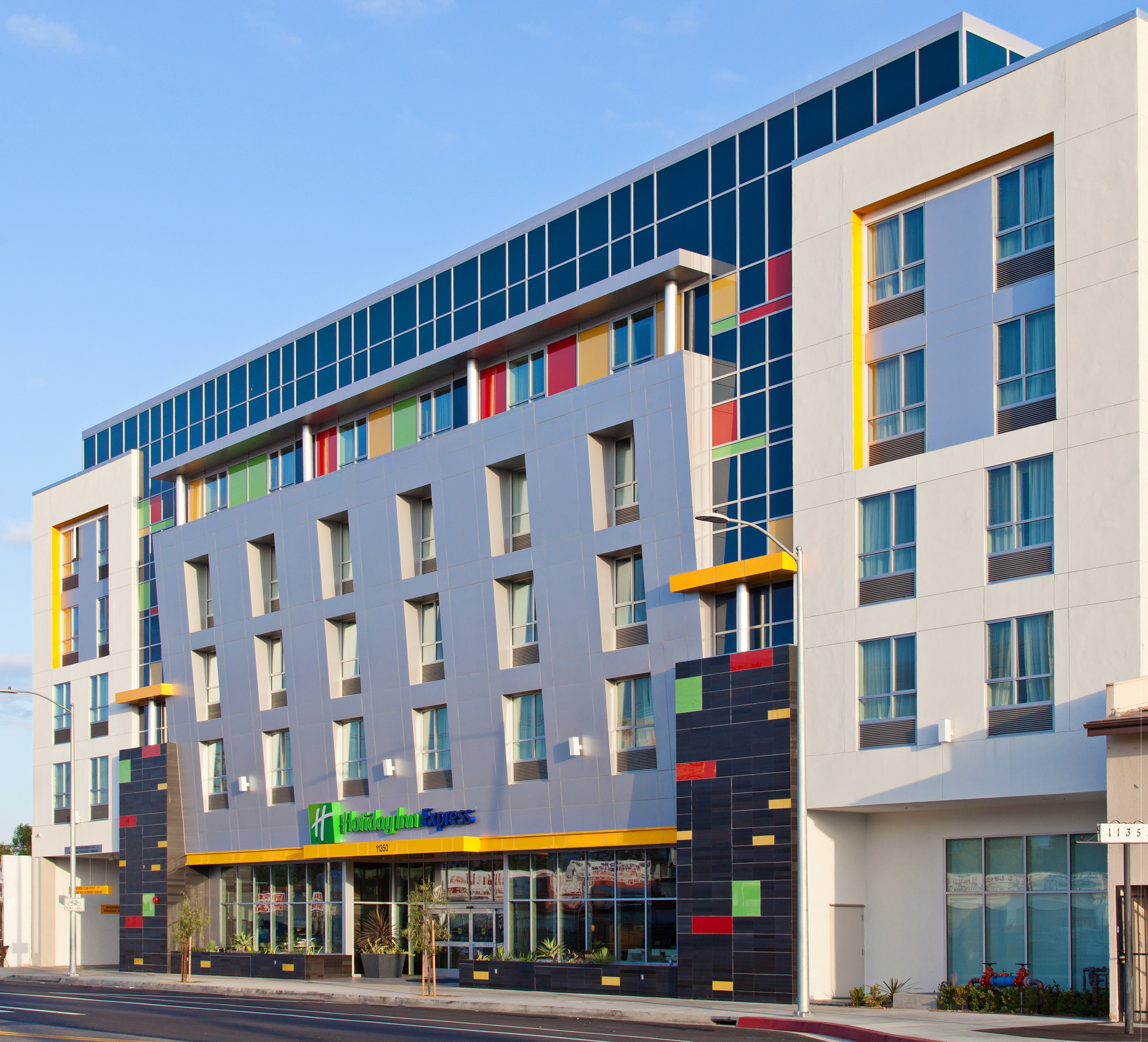 THE 5 BEST Holiday Inns Express in Los Angeles CA Tripadvisor