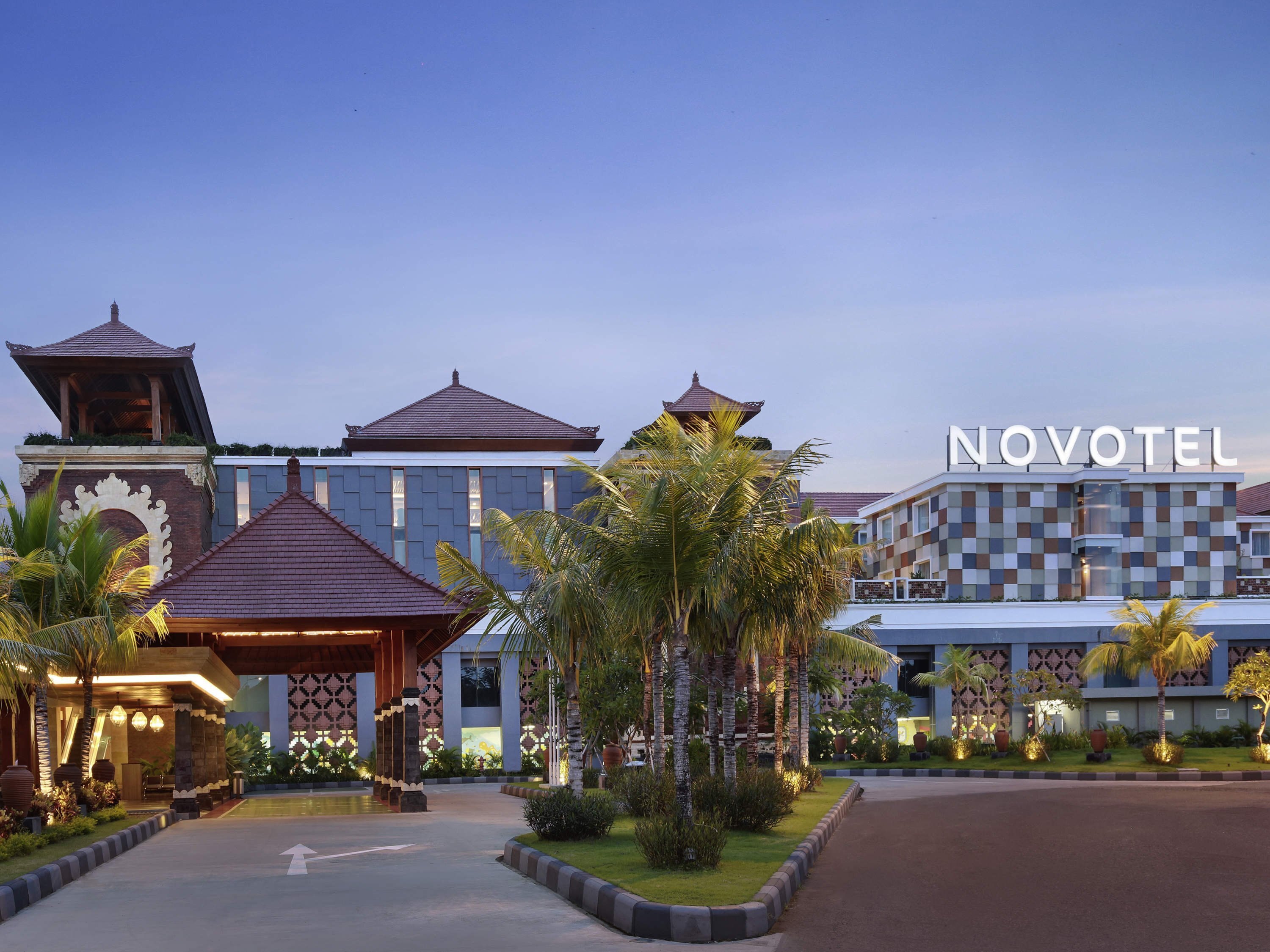 ノボテル バリ ングラ ライ エアポート (Novotel Bali Ngurah ノボテル バリ ングラ ライ エアポート (Novotel Bali Ngurah