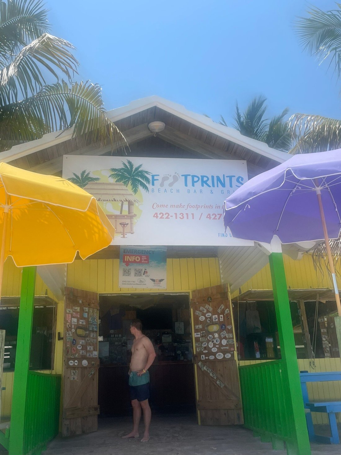 Footprints Beach Bar And Grill Nassau Restaurant Reviews Photos And Phone Number Tripadvisor