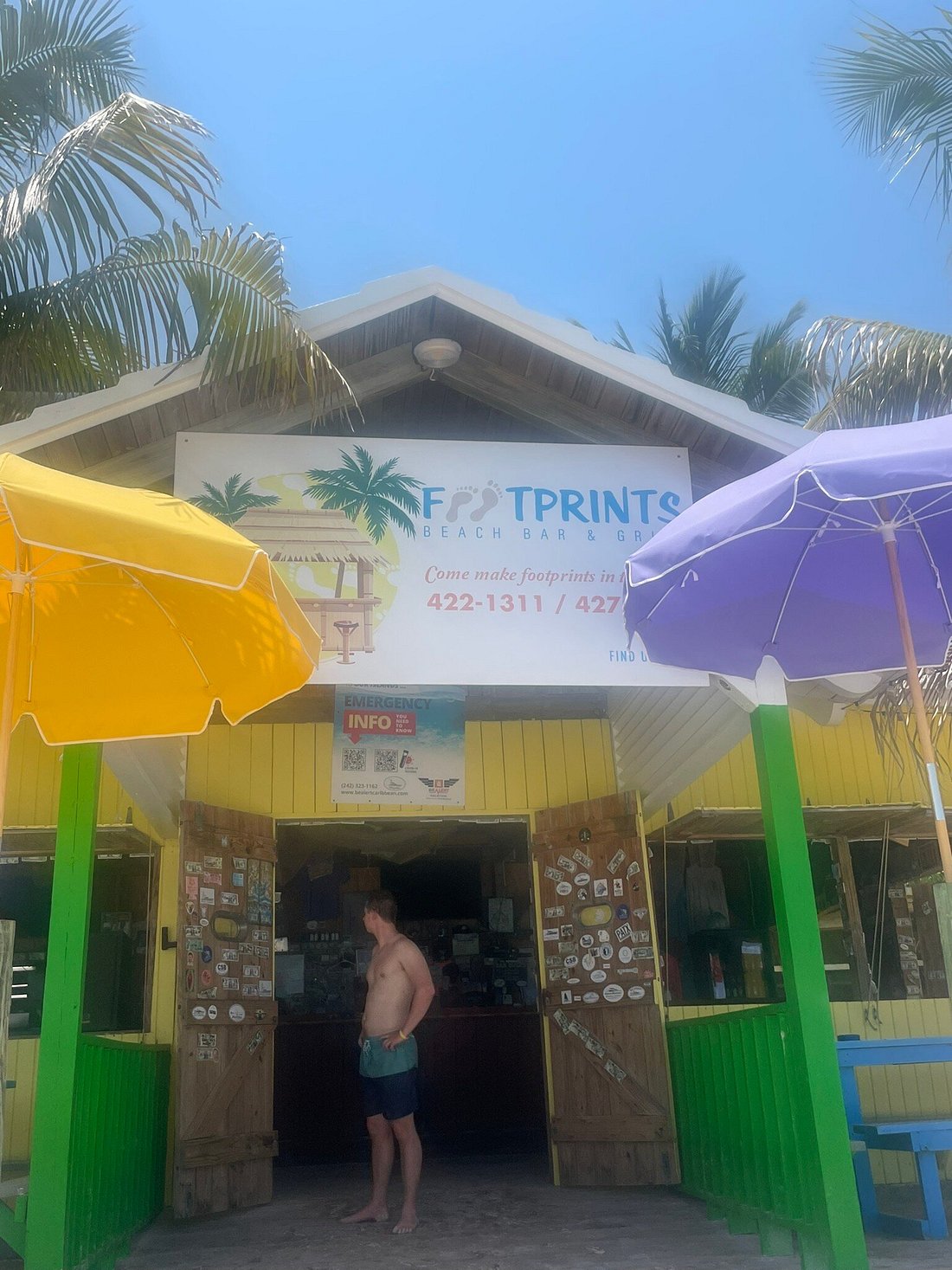 Footprints Beach Bar And Grill Nassau Restaurant Reviews Photos And Phone Number Tripadvisor