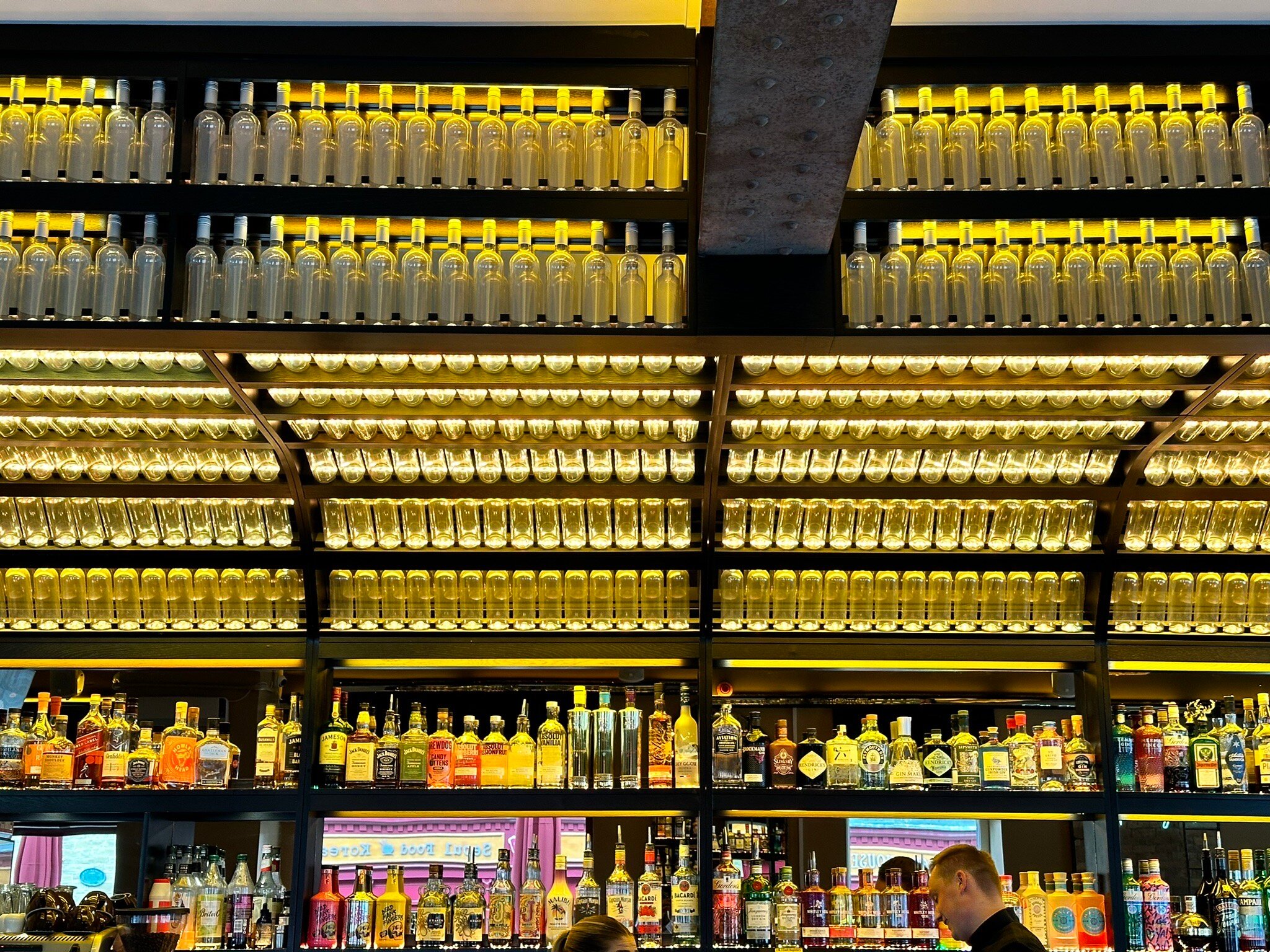 Hourglass bar store