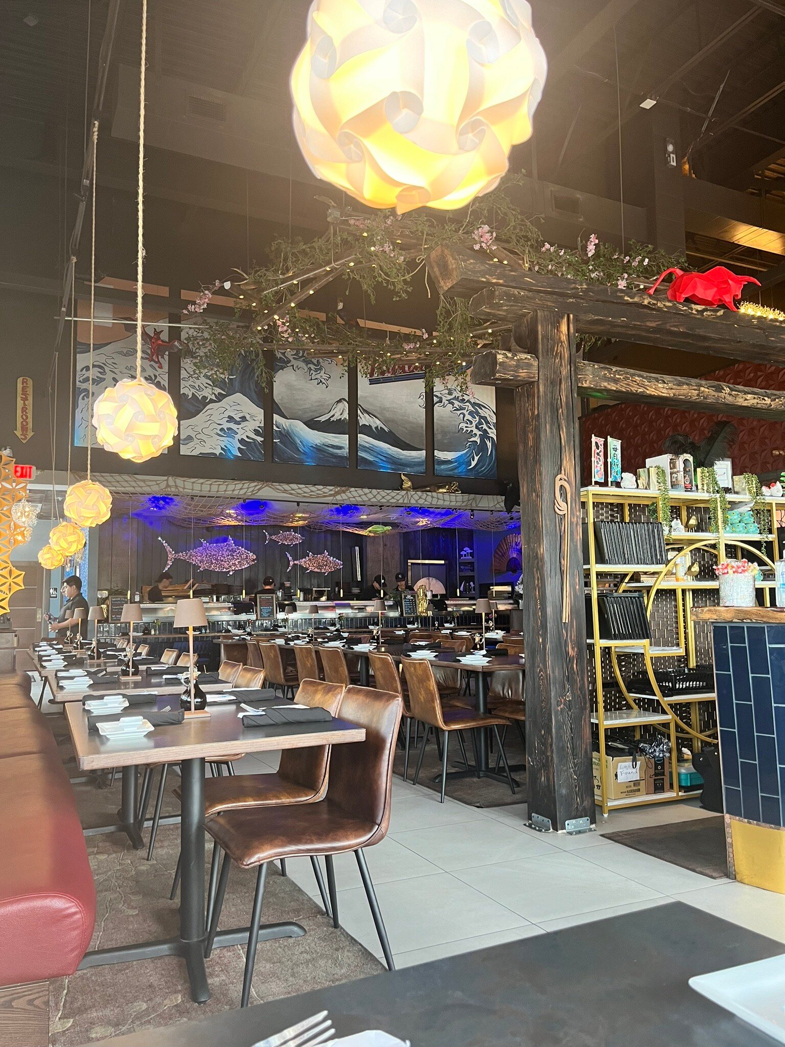 Tsunami restaurant store