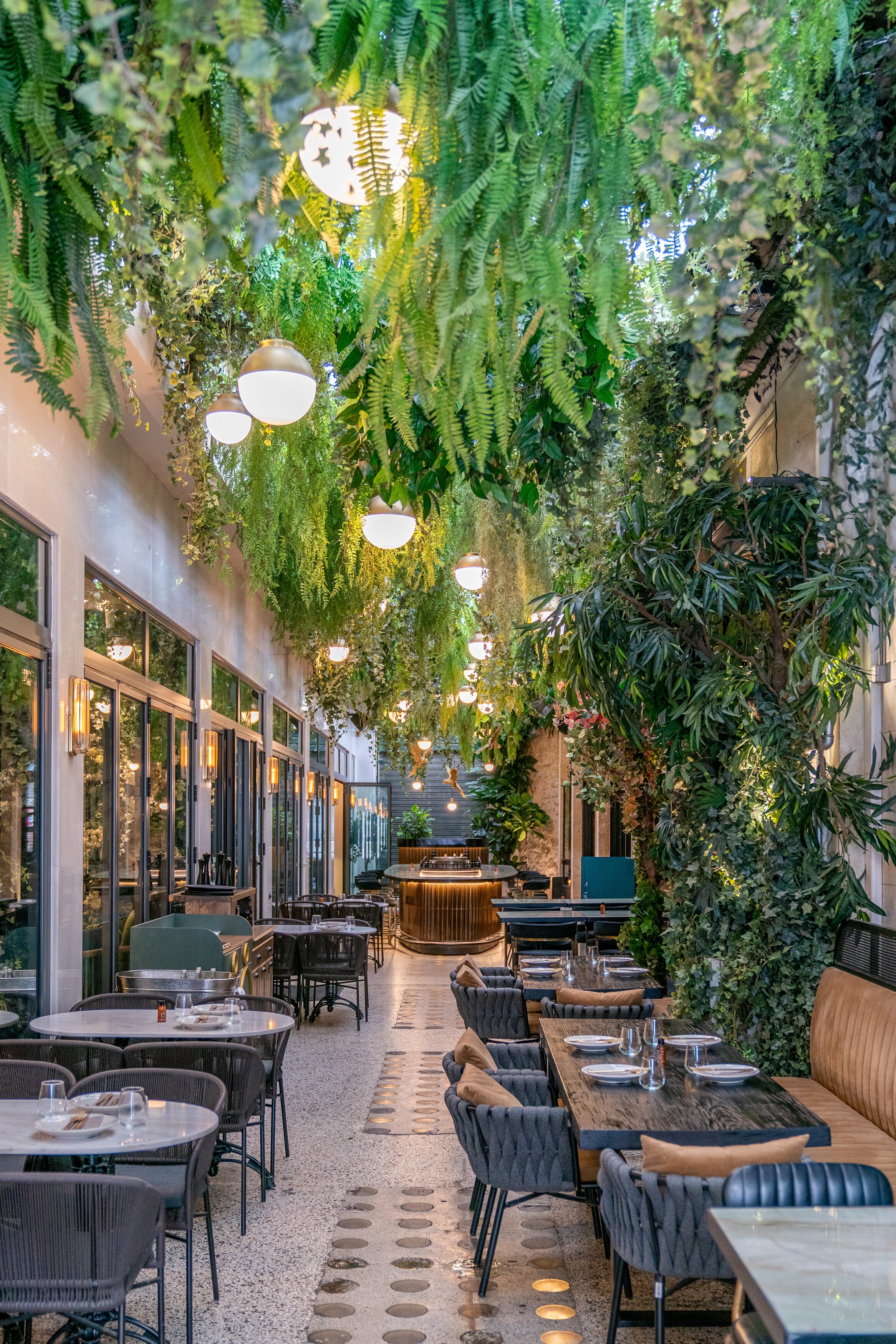 Athens restaurant bellevue store