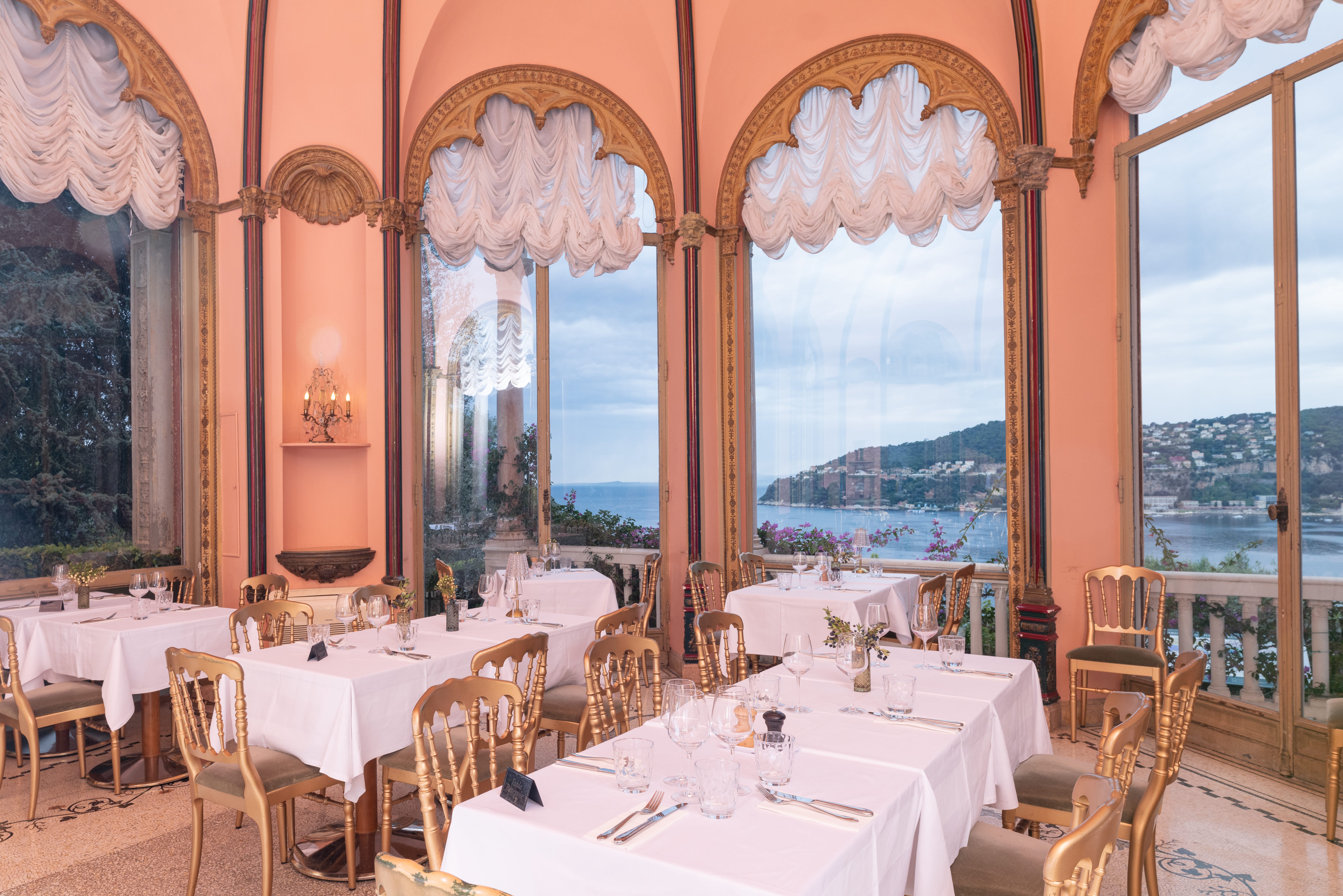Rothschild restaurants store